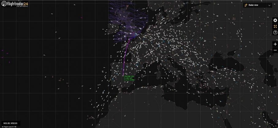 Flightradar24 en Español - Radar de Aviones y Vuelos en Tiempo Real