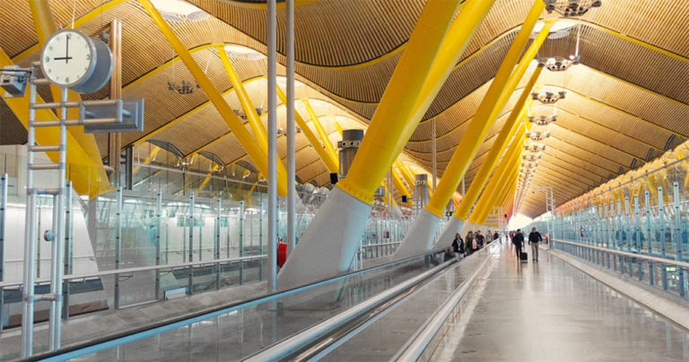 Aeropuerto Barajas T4 - Flightradars24.es